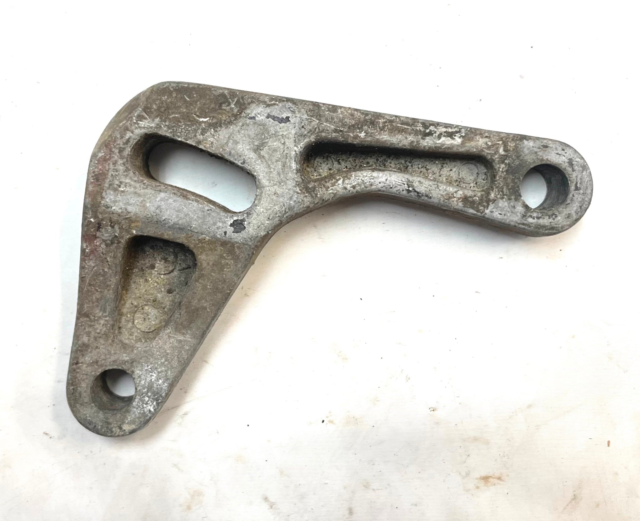 Jeep YJ Wrangler Alternator Bracket 2.5 4.2 Brace AC 53004388 Free Shi ...